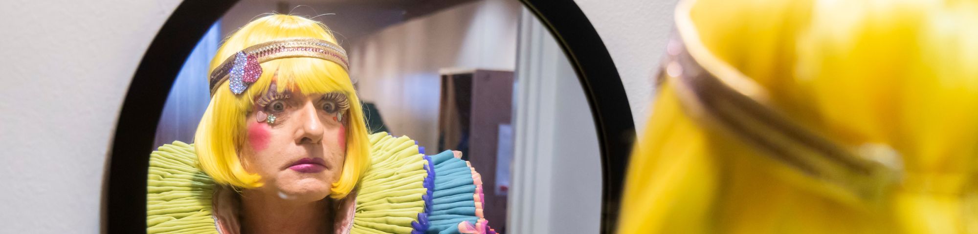 Design Grayson's 2020 graduation robes | UAL