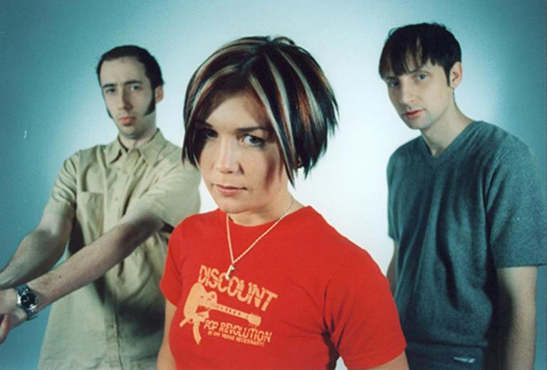 Interview: Hyper-literate, cyber-alliterate pop-purveyors Bis’s Manda Rin & Sci-Fi Steve | UAL